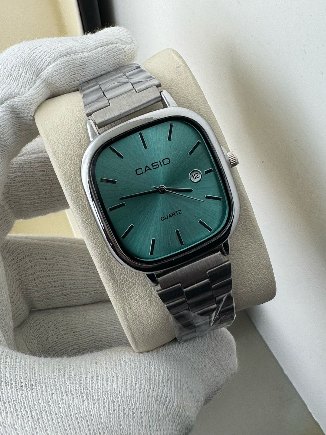 CASIO QUARTZ VINTAGE WATCH – CloveCart