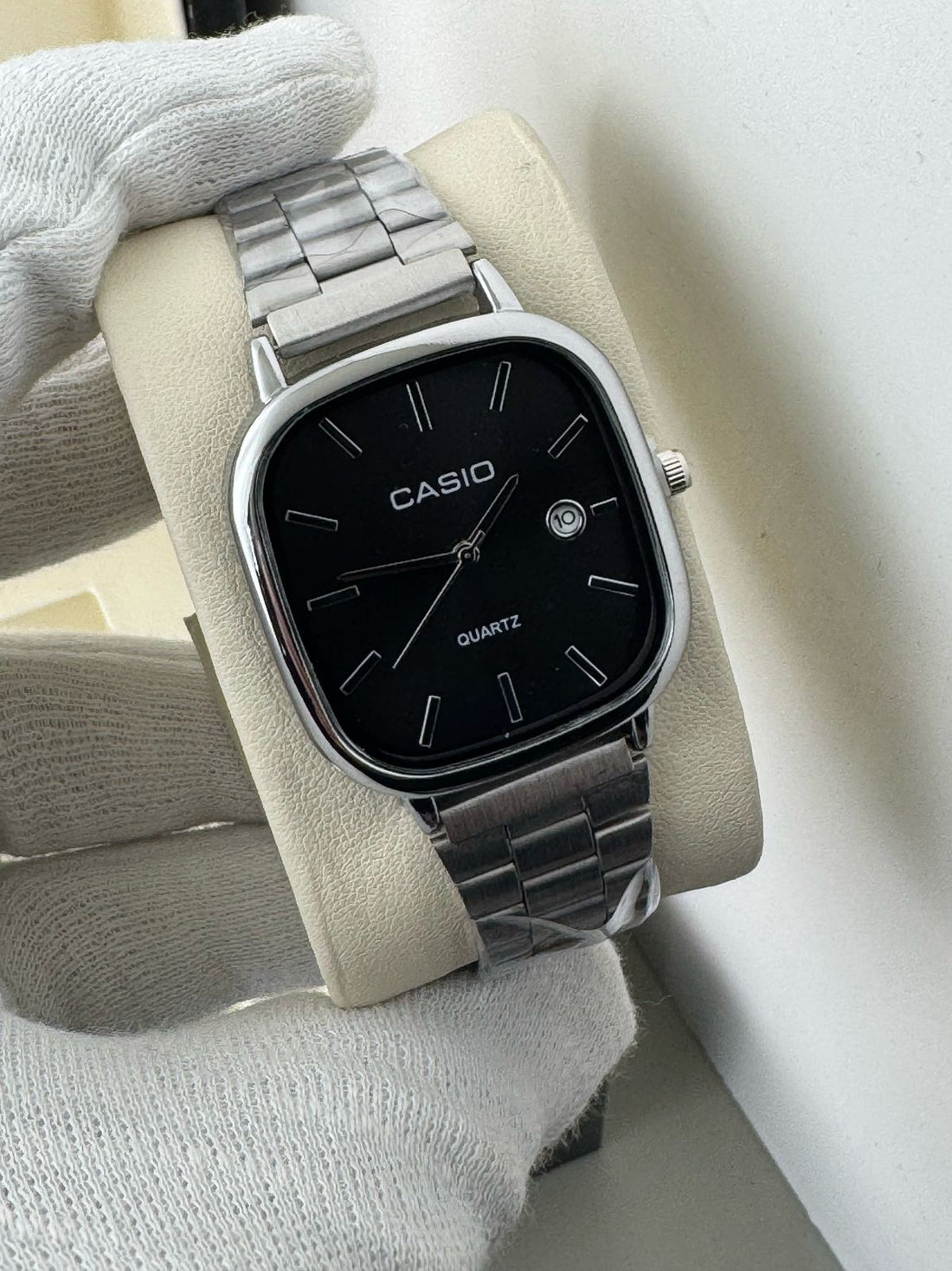 CASIO QUARTZ VINTAGE WATCH – CloveCart